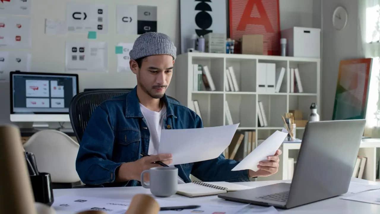 9 Remote Entry-Level Jobs That Will Pay You $40,000 or More per Year