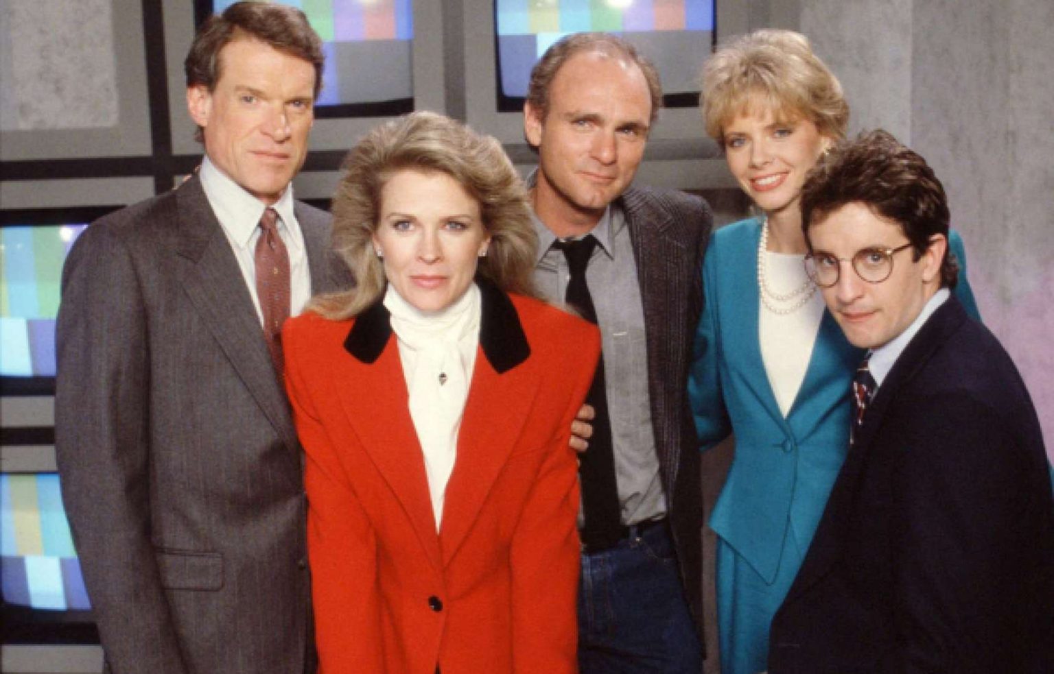 25 Forgotten Sitcoms That Are Secretly TV’s Best Kept Secrets