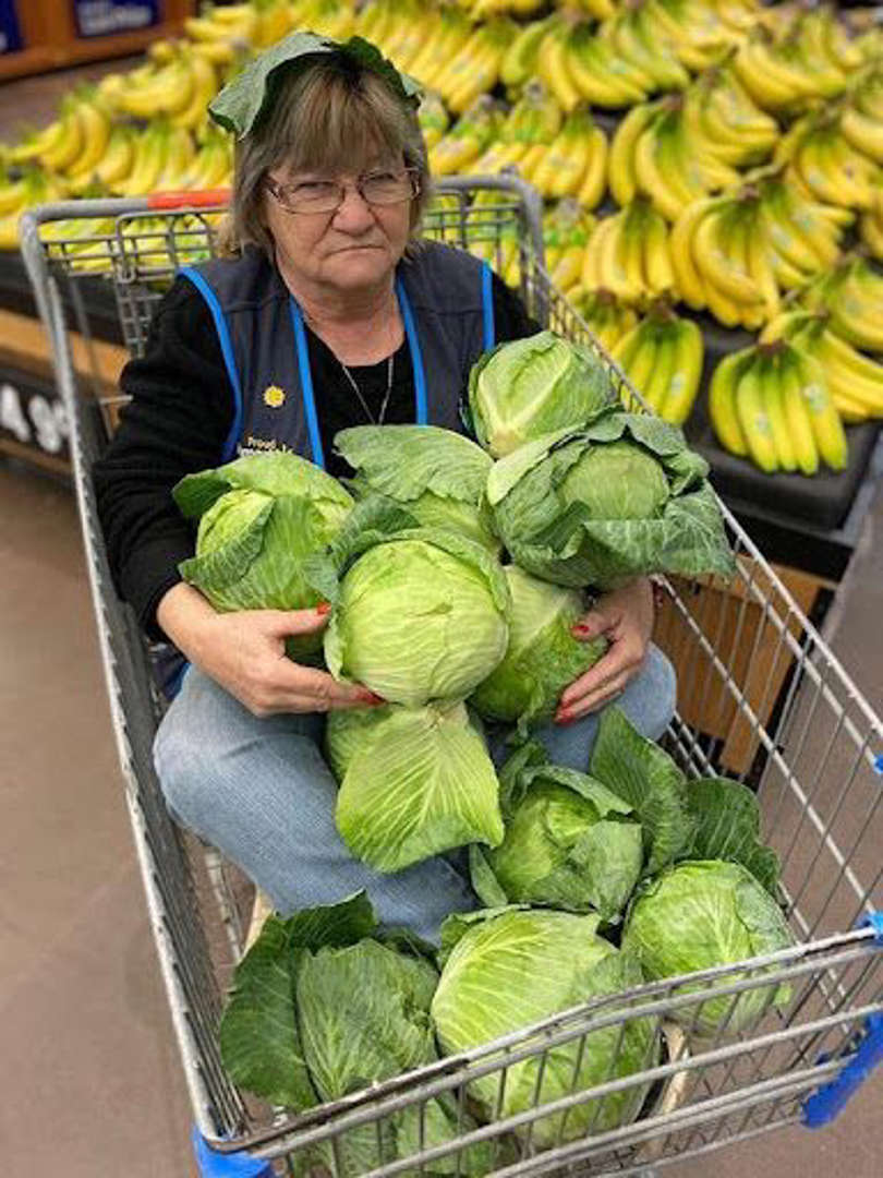20 Unexpected and Wild Scenes at Walmart