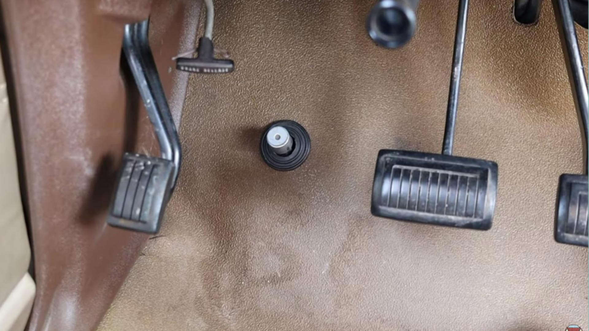 12 Car Innovations That Didn’t Stand the Test of Time